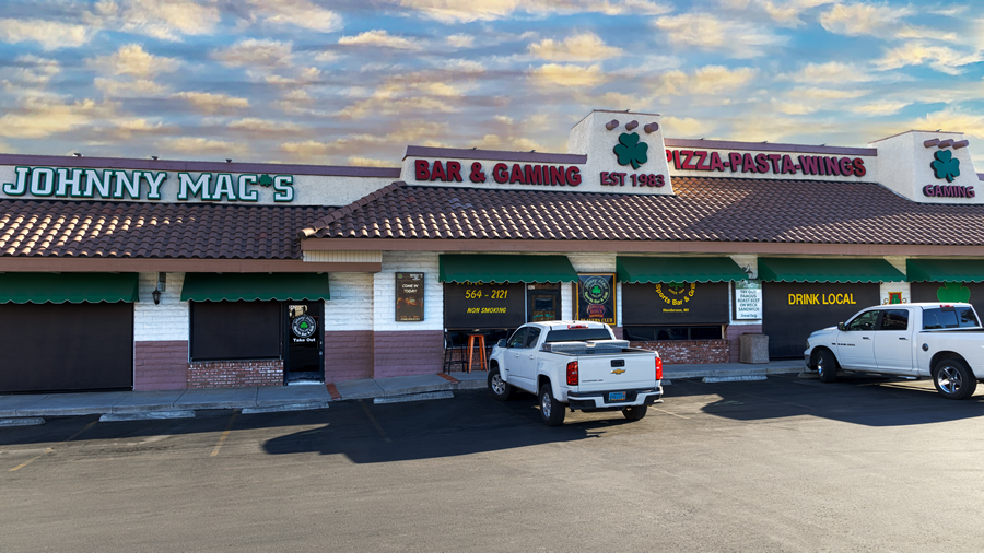 Restaurant & Bar, Drinks, Food & Gaming Henderson NV - Johnny Mac's Sports Bar & Grill
